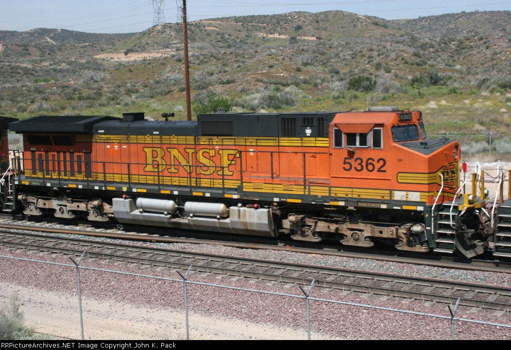 BNSF 5362